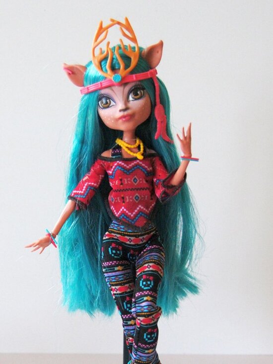 Toys | Monster High Doll Brand Boo Students Isi Dawndancer Wstand Purse ...